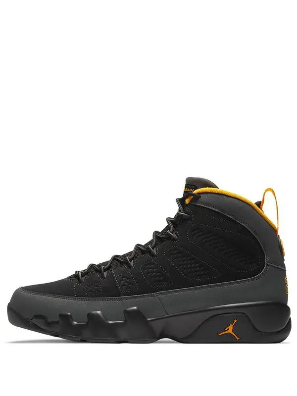 JORDAN Air Retro Sneakers - Black