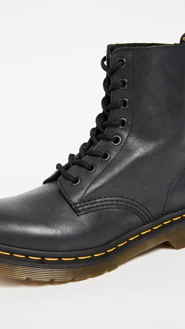 Dr. Martens 1460 Pascal Virginia Eye Boots