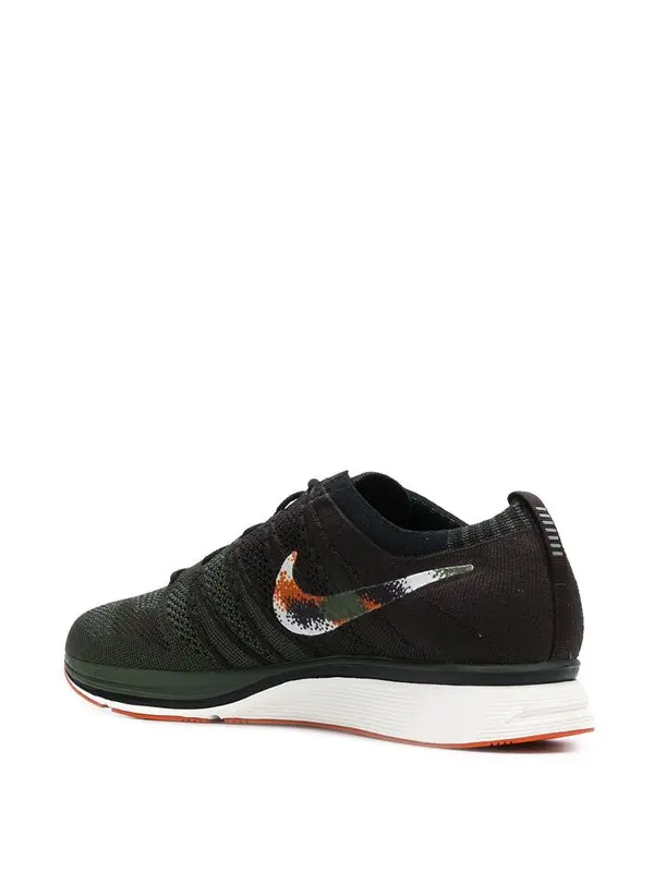 Nike Flyknit Sneakers