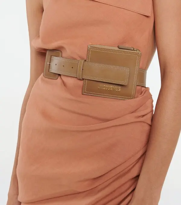 Jacquemus La Ceinture CarréE Leather Belt In Brown - 30% Off  display picture 2