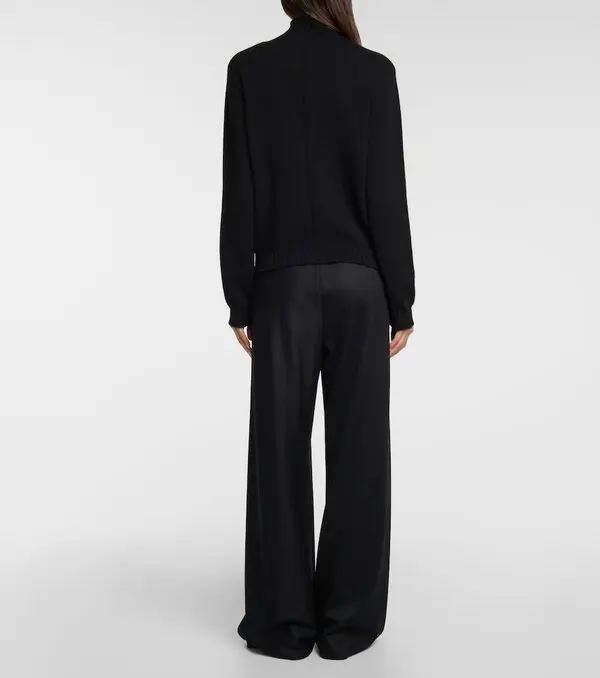 THE ROW Kensington Cashmere Turtleneck Sweater