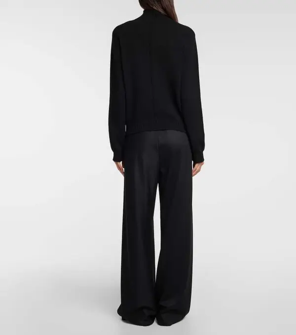 THE ROW Kensington Cashmere Turtleneck Sweater