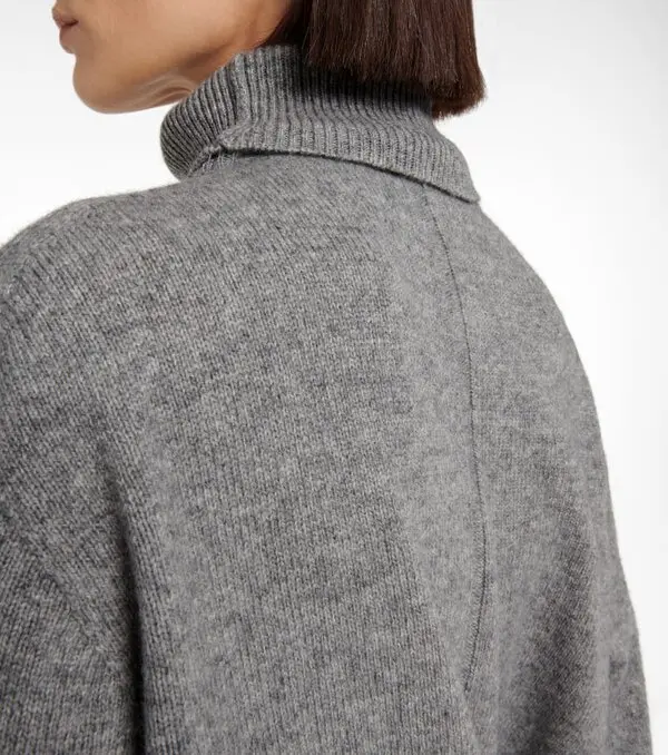 THE ROW Stepny Turtleneck Sweater - Grey