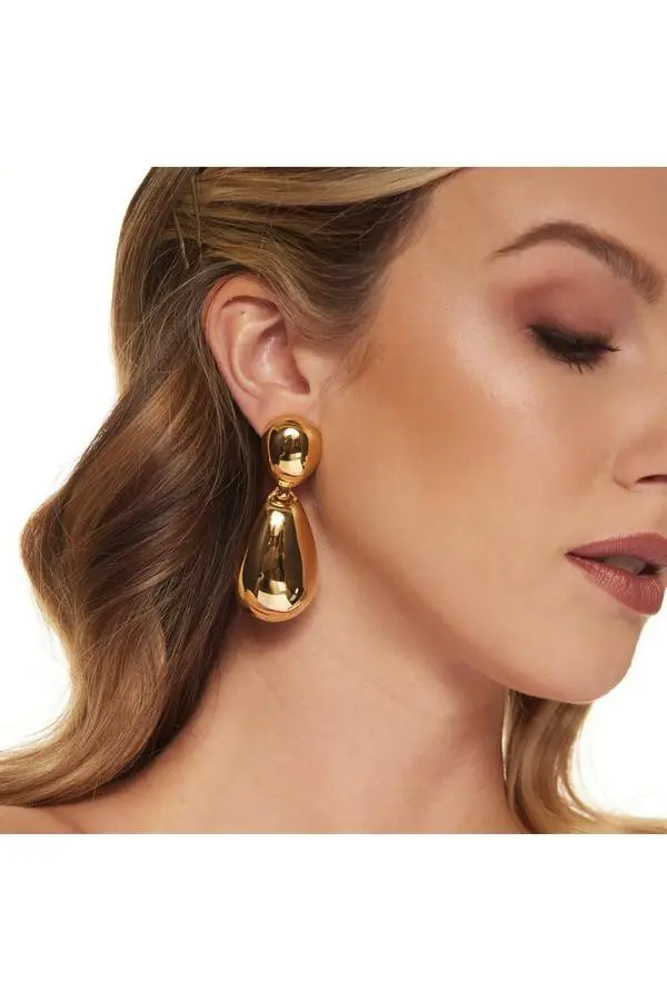 KENNETH JAY LANE Polished Drop Clip On Earrings - Gold