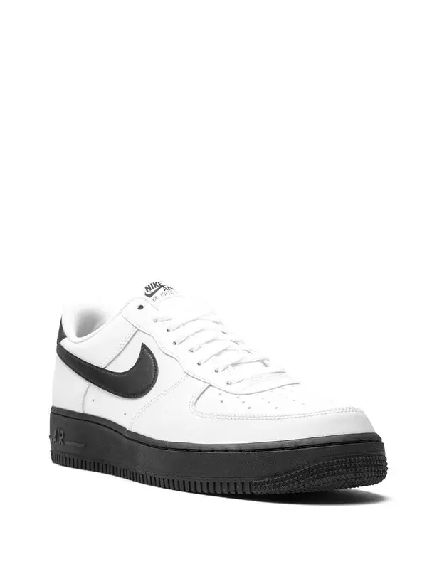 Nike Force 1 '07 Sneakers