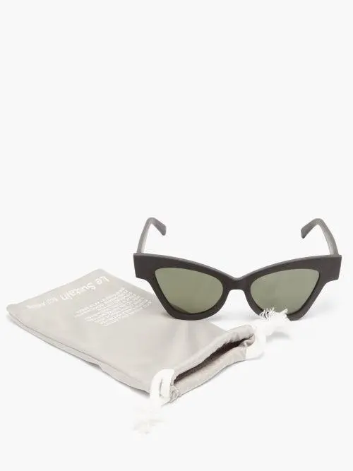 Le Specs Hourglass Cat-Eye Recycled Sunglasses In Black 