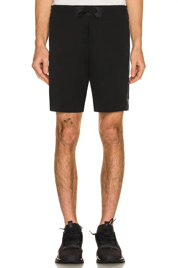 On Hybrid Shorts - Black