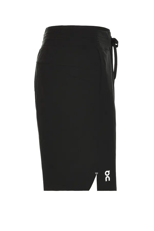 On Hybrid Shorts