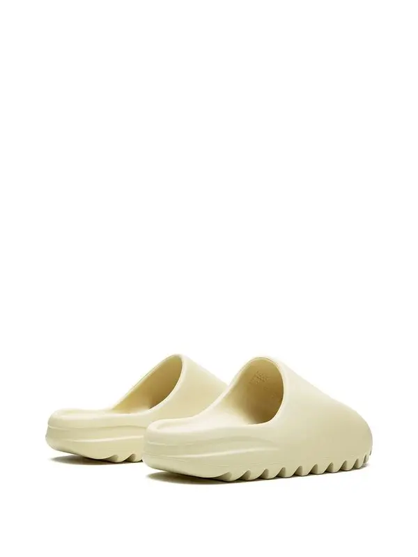 Yeezy Bone Slides - Neutrals