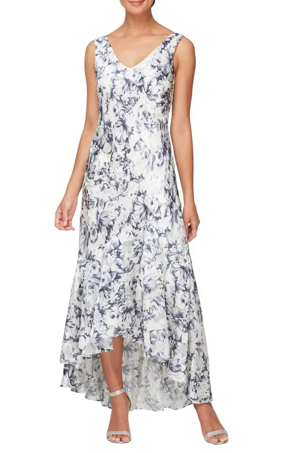 sachin and babi light blue dress Amazon.com: Alex Evenings Womens Tea Length Mock Jacket Dress with Mandarin  Neck (Petite and Regular Sizes),Silver, 8 : Clothing, Shoes & Jewelry