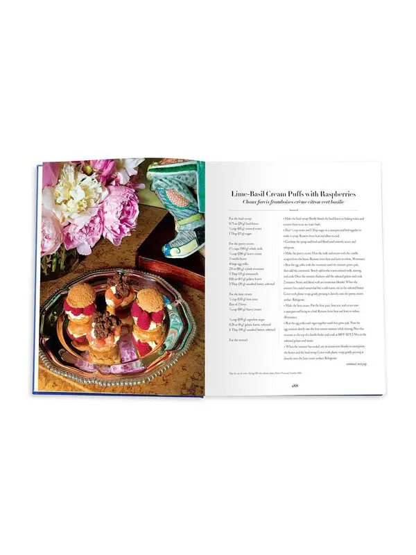 Assouline Valentino: At The Emperor's Table