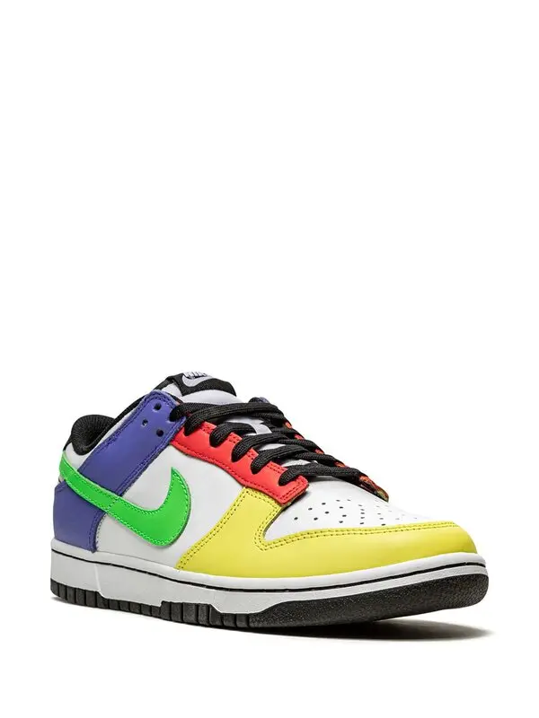 Nike Dunk Low Sneakers