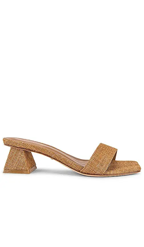 Raye Julie Heel - Nude