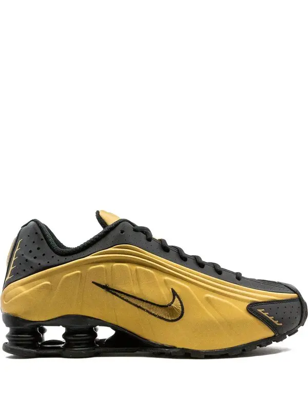 Nike Shox R4 Low-top Sneakers