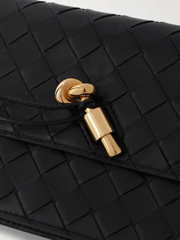 Bottega Veneta Intrecciato Leather Pouch - Black