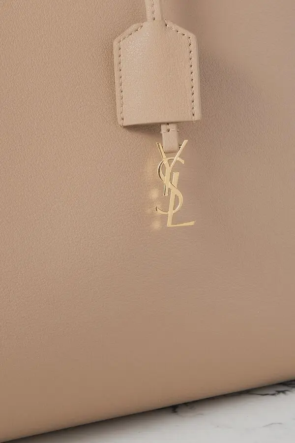Saint Laurent East West Large Leather Tote - Neutrals