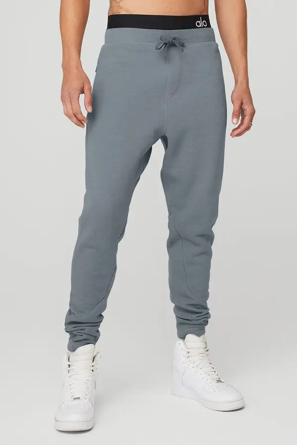 Alo Yoga The Triumph Sweatpant