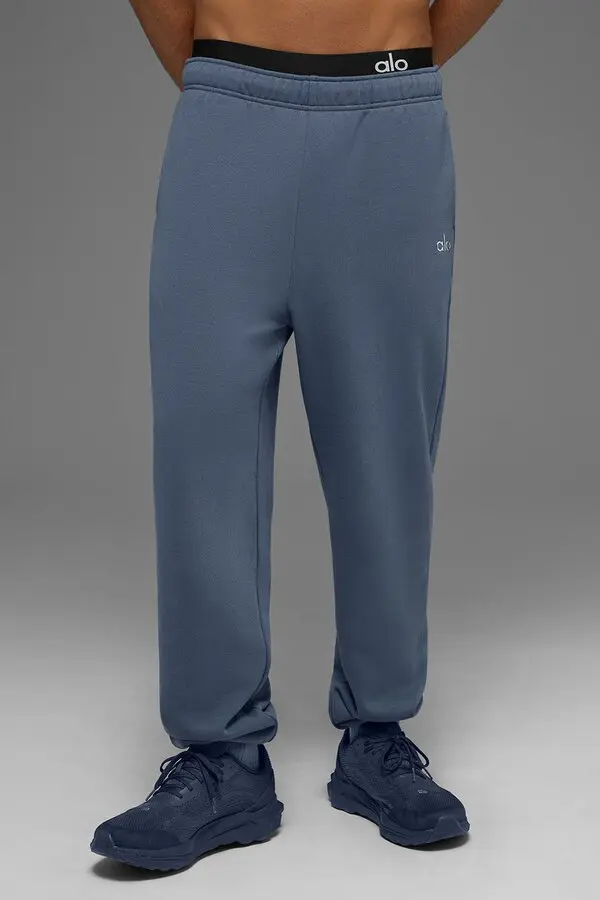 Alo Yoga Accolade Sweatpant - Bluestone