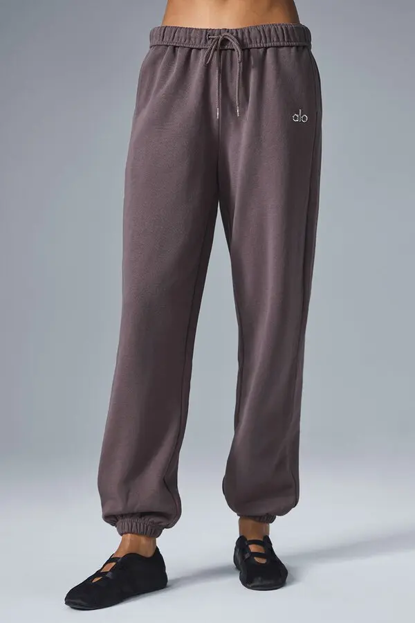 Alo Yoga Accolade Sweatpant - Raisinette