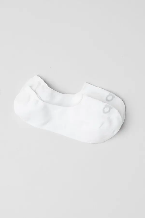 Alo Yoga Conceal Socks - White/dove Grey