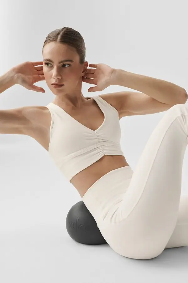 Alo Yoga Wild Thing Bra - Ivory