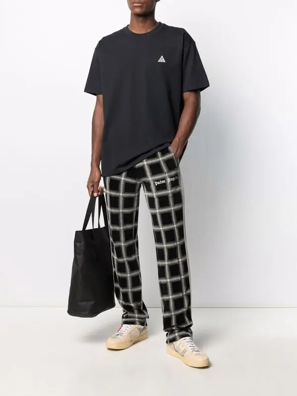 Nike Embroidered-logo T-shirt - Black