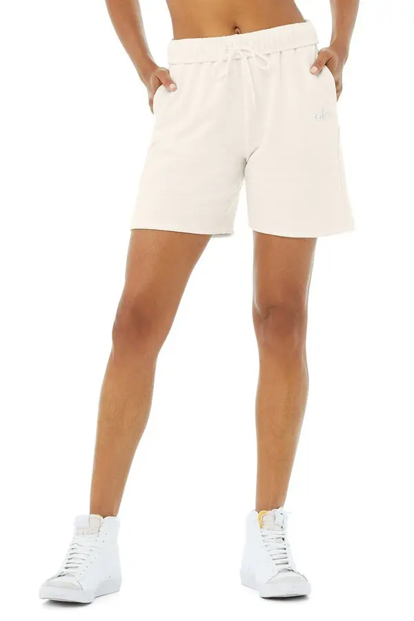 Alo Yoga Accolade Sweat Short - Ivory | Editorialist