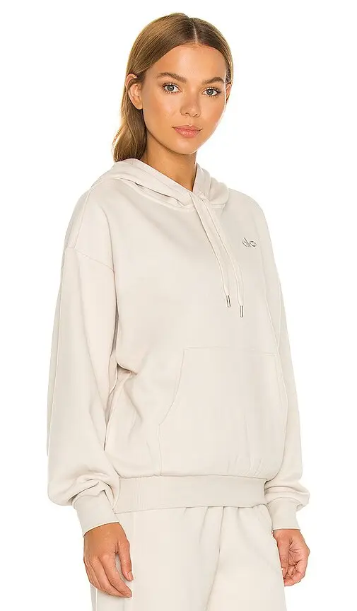 Alo Yoga Accolade Hoodie In Cream