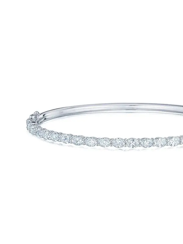 Kwiat 18kt White Gold Oval Cut Diamond Bangle