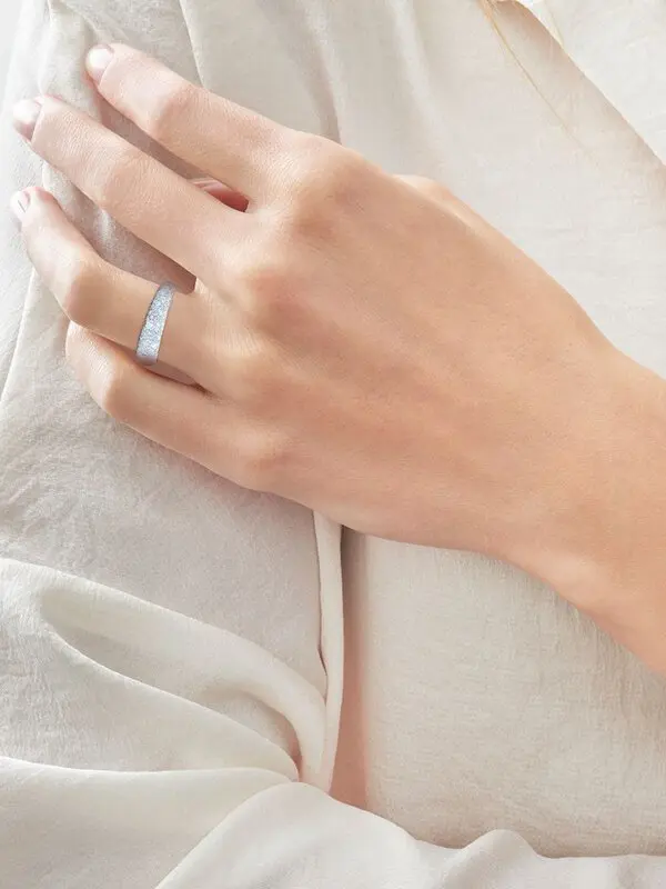 Kwiat 18kt White Gold Diamond Band Ring