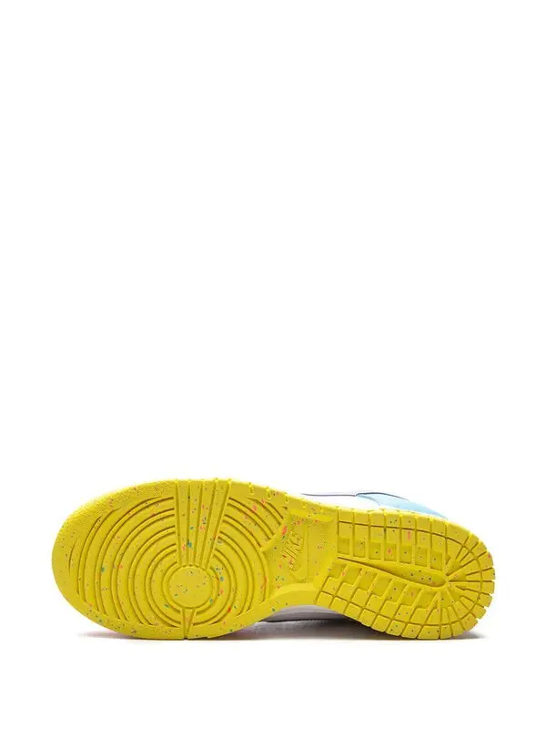 Nike Dunk Low Se Easter Sneakers - White