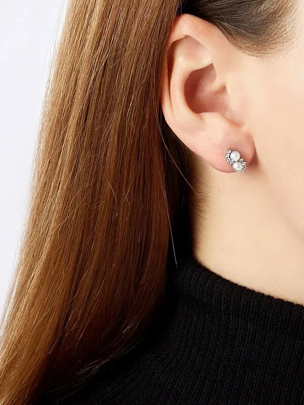 Yoko London 18kt White Gold Akoya Pearl And Diamond Stud Earrings - Silver