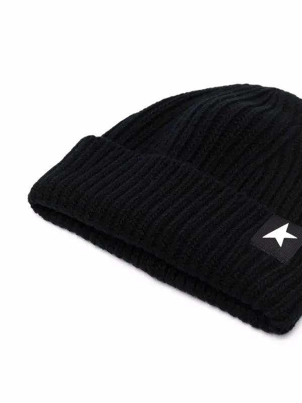 GOLDEN GOOSE Star Patch Ribbed Beanie - Black