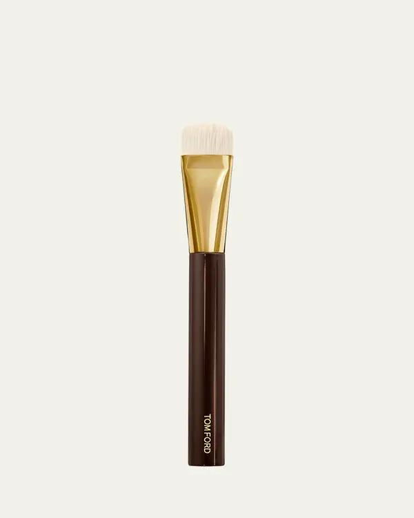 TOM FORD Shade And Illuminate Foundation Brush 2.5