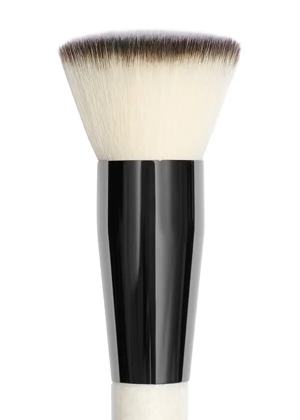 CHANTECAILLE Buff And Blur Brush – Female – Face Brushes - N/a