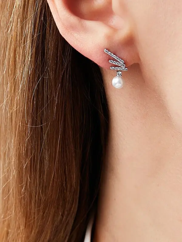 Yoko London 18kt White Gold Akoya Pearl And Diamond Earrings - Silver