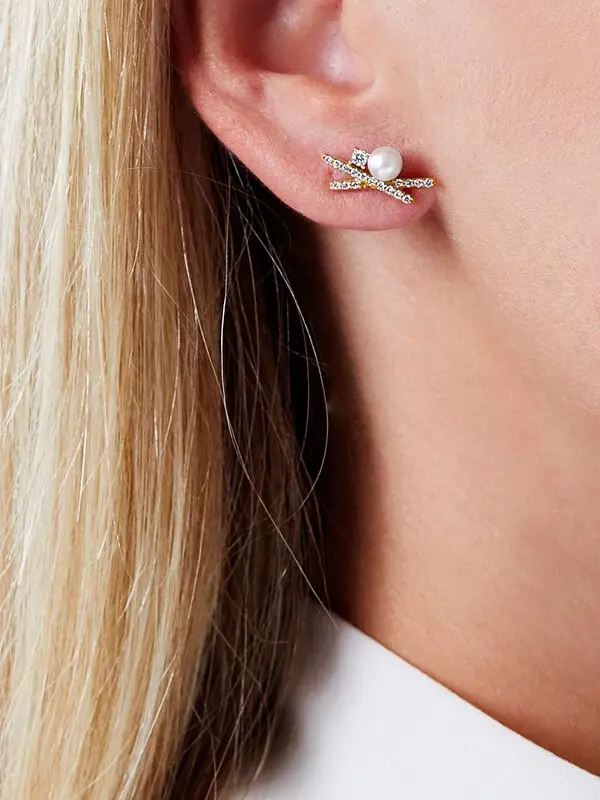 Yoko London 18kt Yellow Akoya Pearl And Diamond Stud Earrings - Gold