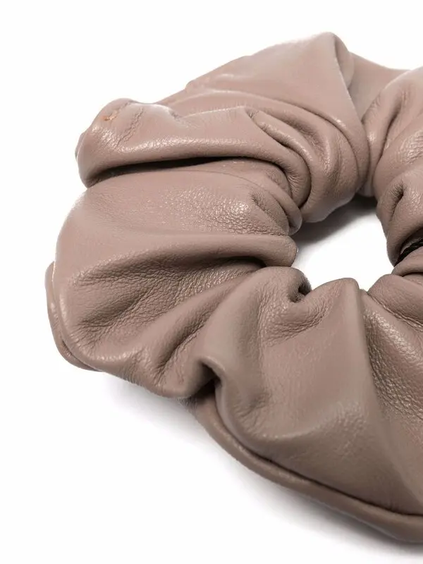 MANOKHI Leather Scrunchie Hairband - Neutrals