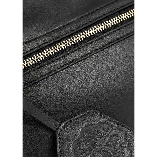 Alexander McQueen The Short Story Leather Top Handle Drop