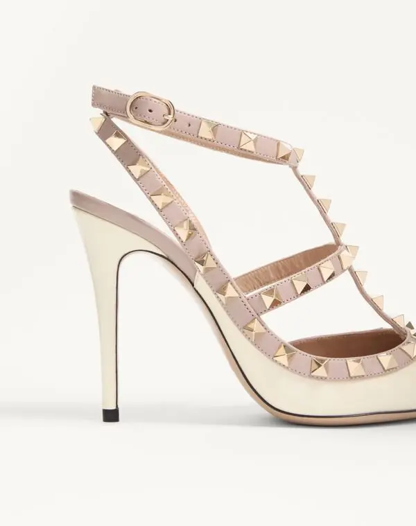 Valentino Garavani Rockstud Patent Leather Caged Pump - Ivory/poudre