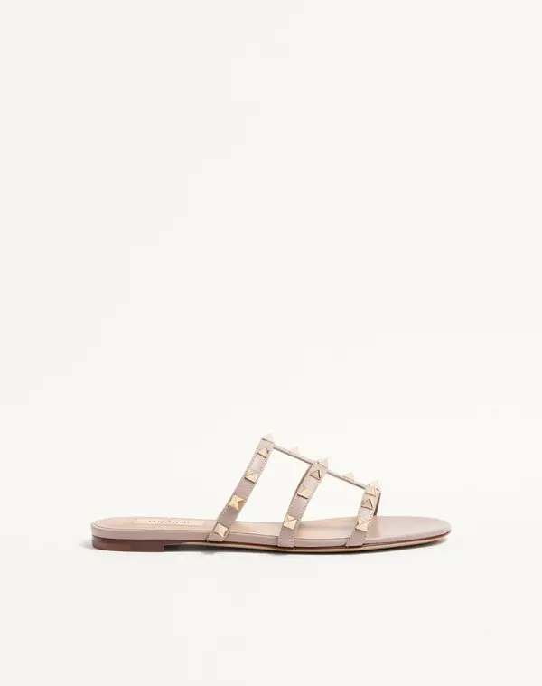 Valentino Garavani Rockstud Flat Slide Sandals - Poudre