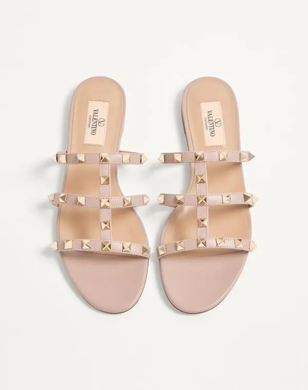 Valentino Garavani Rockstud Flat Slide Sandals - Poudre
