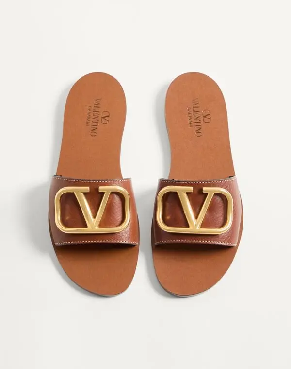 Valentino Garavani Vlogo Signature Slide Sandal - Tan