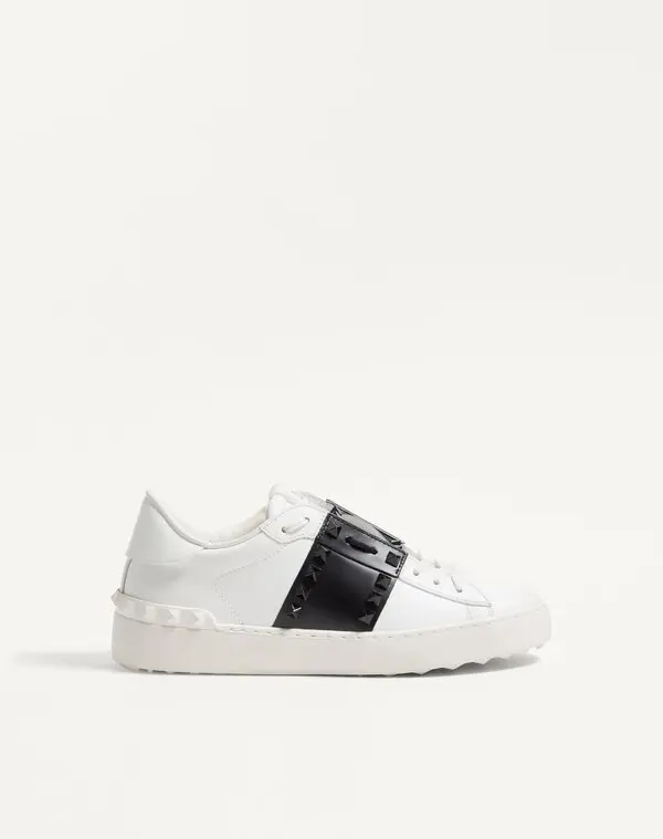Valentino Garavani Rockstud Untitled Sneaker - White/ Black