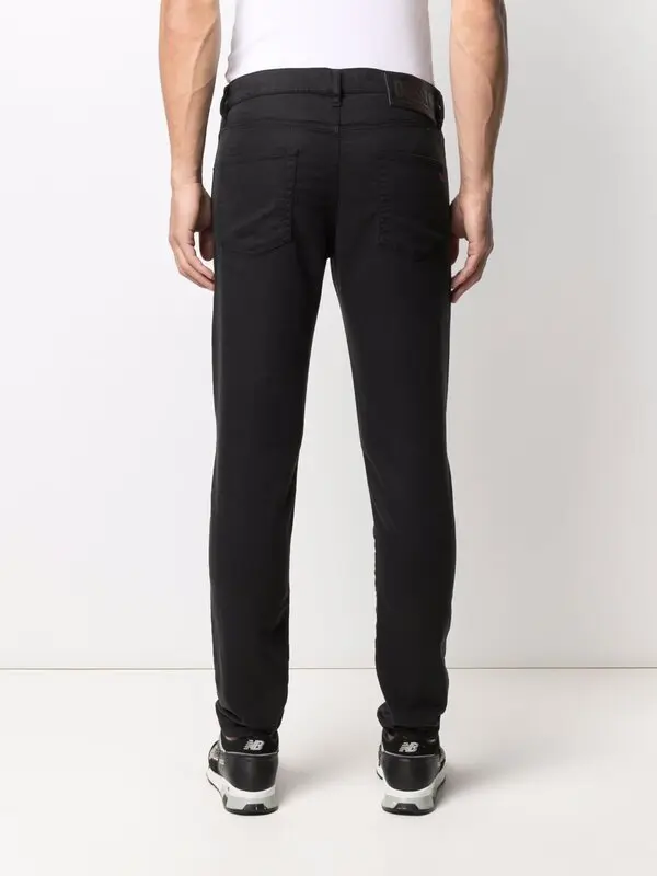 DIESEL® 2060 D-strukt 069nc Slim-cut Jeans