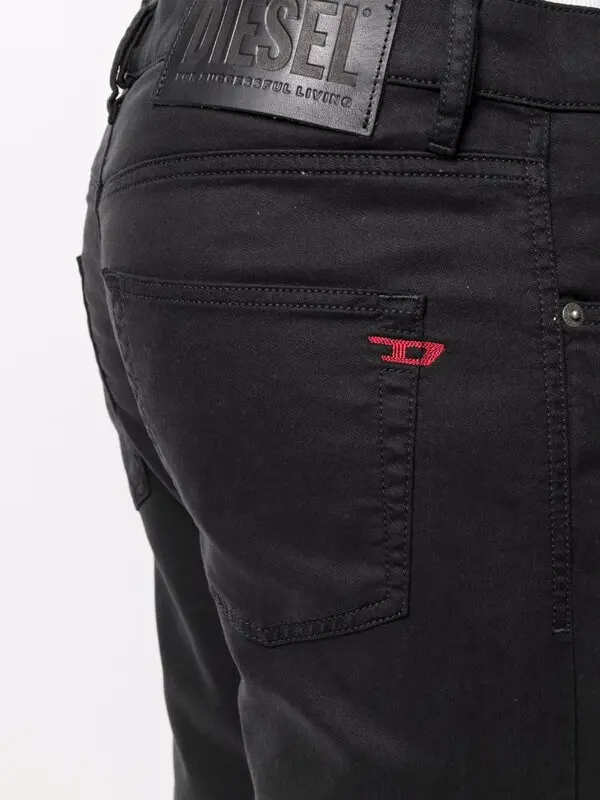 DIESEL® 2060 D-strukt 069nc Slim-cut Jeans