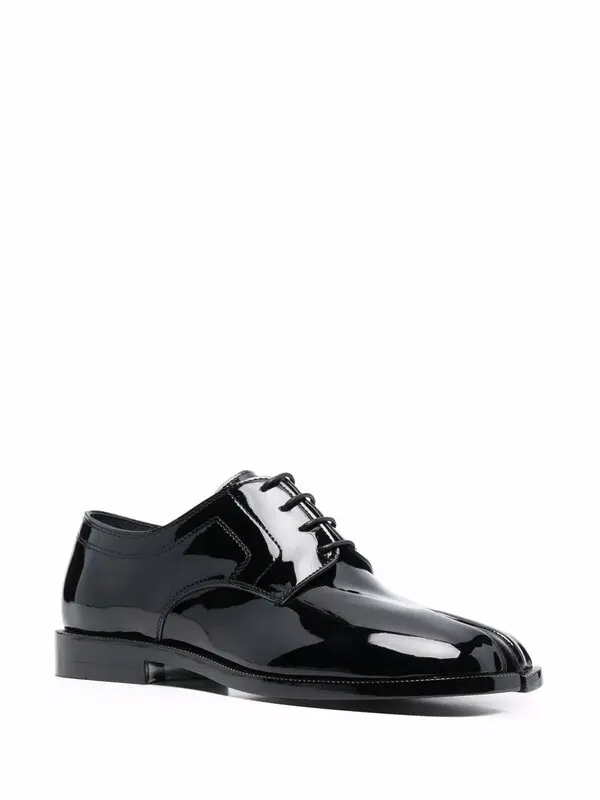 MAISON MARGIELA Tabi Patent Leather Derby Shoes - Black