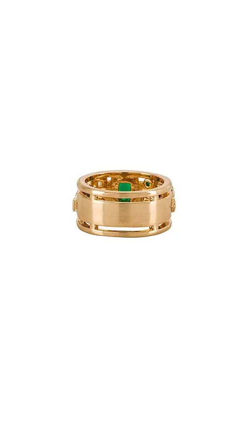 PETIT MOMENTS Nicole Ring