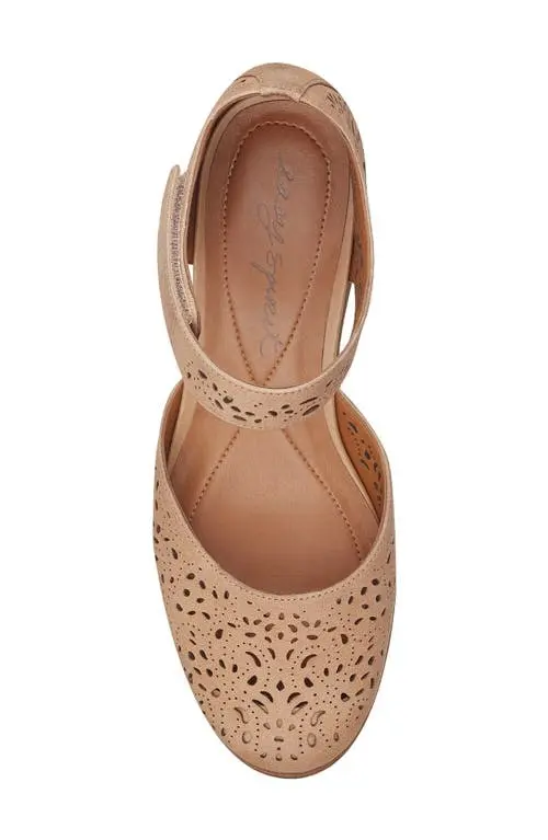 Easy Spirit Cindie Pump - Natural Nu