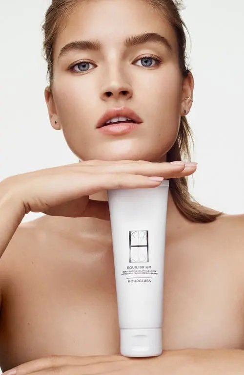 HOURGLASS Equilibrium™ Rebalancing Cream Cleanser - No Color